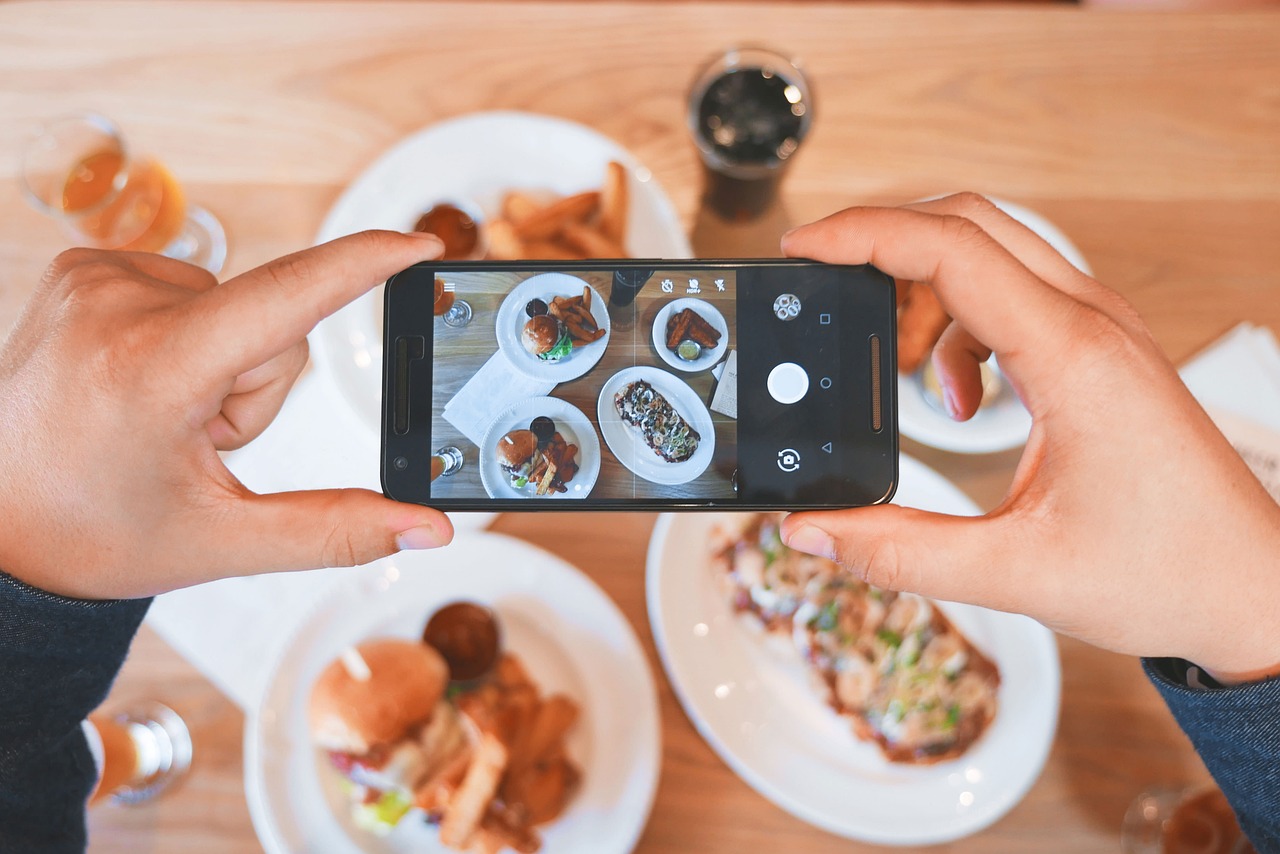 How AI Counts Calories from a Photo: The Technology Explained (2026 ...